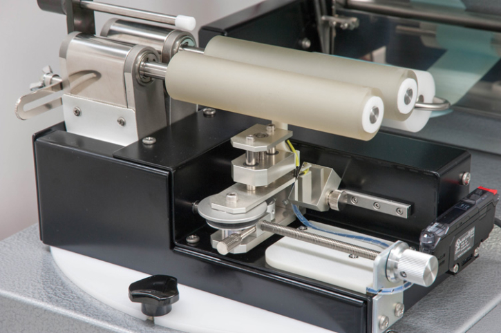 ボトルラベラーBL-25 | STKトレーディング株式会社